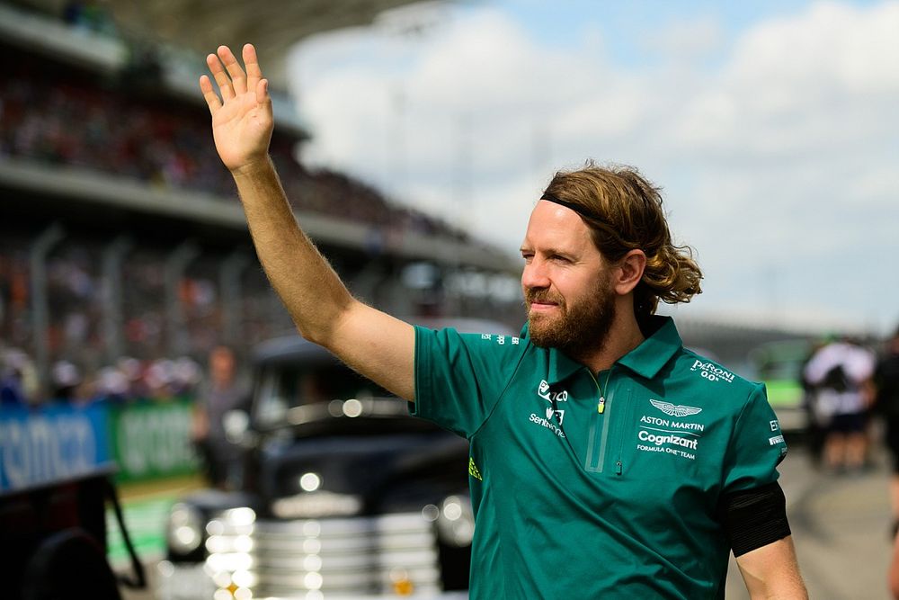 Seb returning to F1? Max-imum domination but Charles takes P2 as we say ...